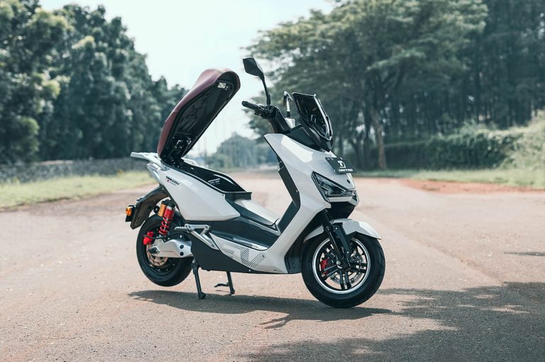 Motor Listrik Sport untuk kamu yang suka tantangan